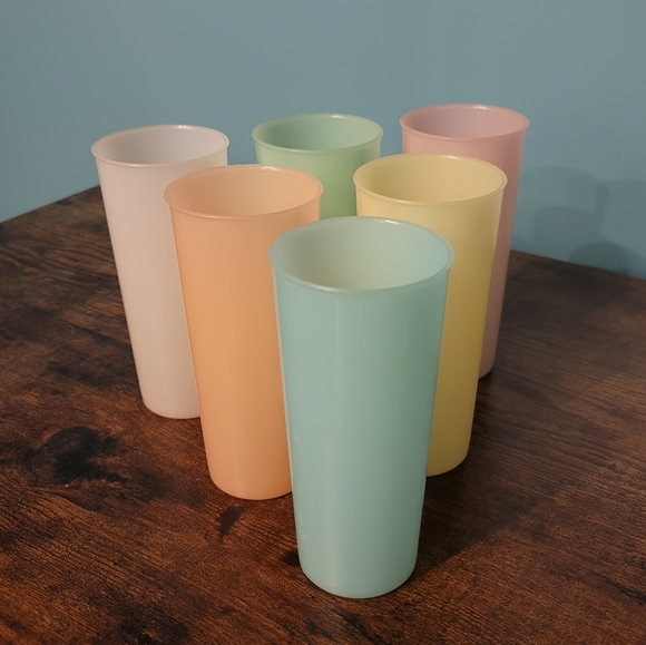 Tupperware | Dining | Tupperware Tumblers Large | Poshmark